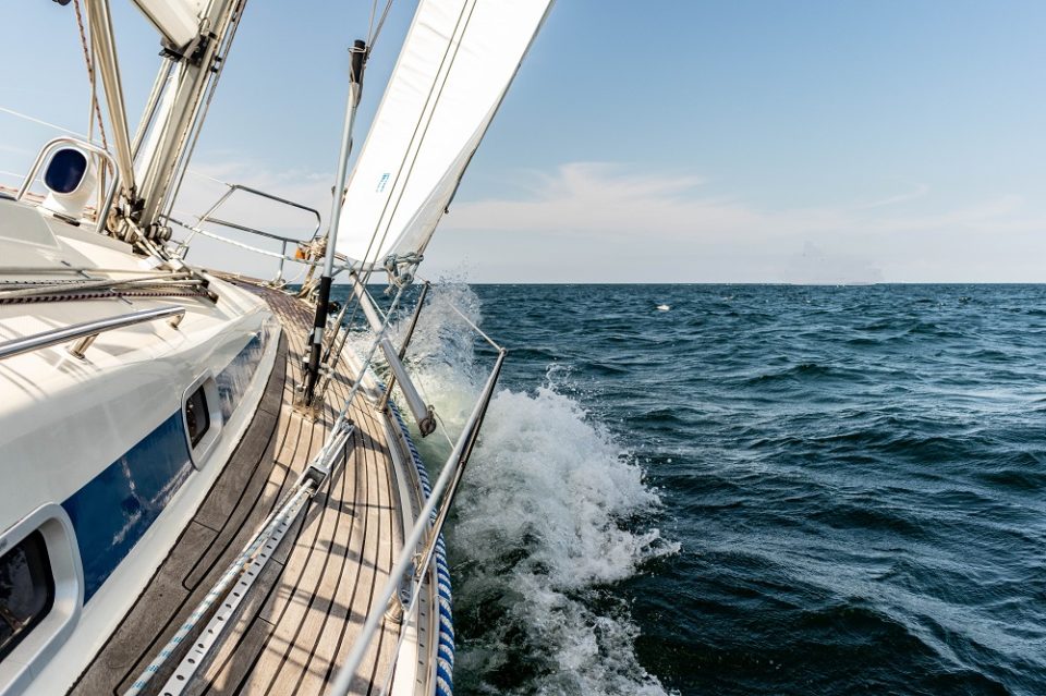 Sailing Upwind and Downwind - the Differences - WI Yachts